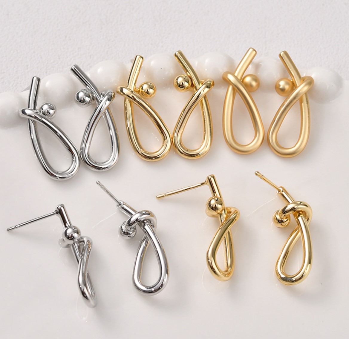 捻りピアス｜S925ポスト UP to YOU 問屋・仕入れ・卸・卸売の専門【仕入れならNETSEA】