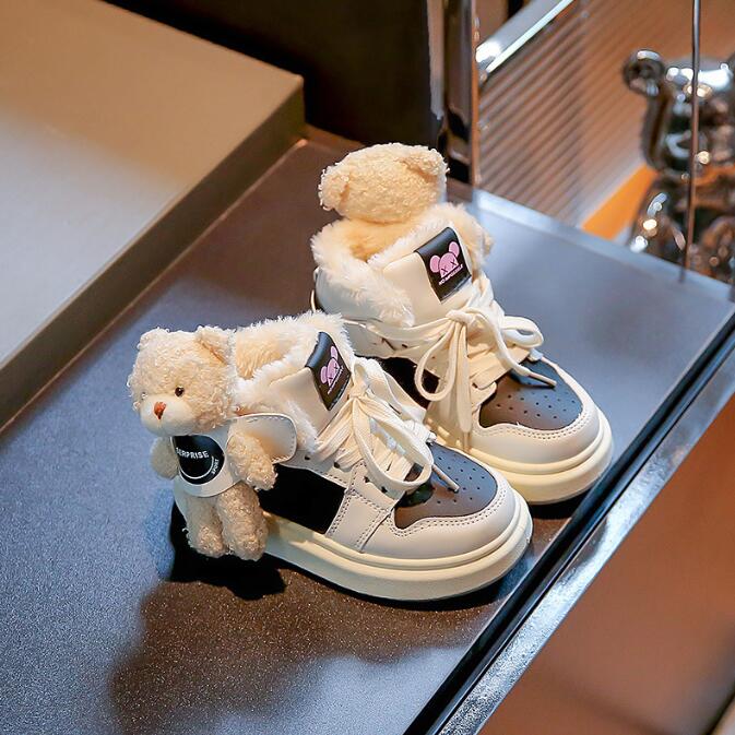 【子供シューズ】新秋冬ファッションカジュアルシューズ★可愛い★スポーツシューズ★裏毛付き★26-36 ファームレーテスト 有限会社 問屋・仕入れ・卸・卸売の専門【仕入れならNETSEA】