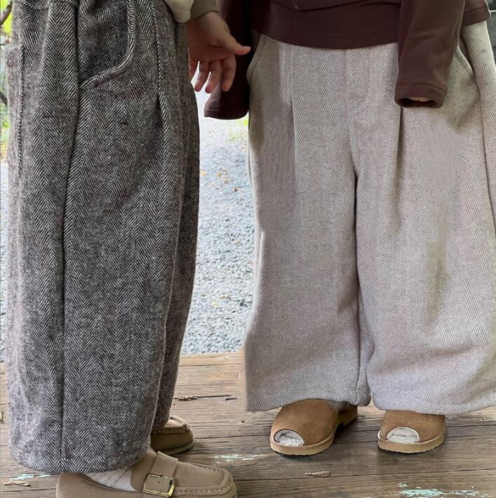 2023★秋冬新作★韓国風子供服★ズボン★2色90-150CM BBM 株式会社 問屋・仕入れ・卸・卸売の専門【仕入れならNETSEA】