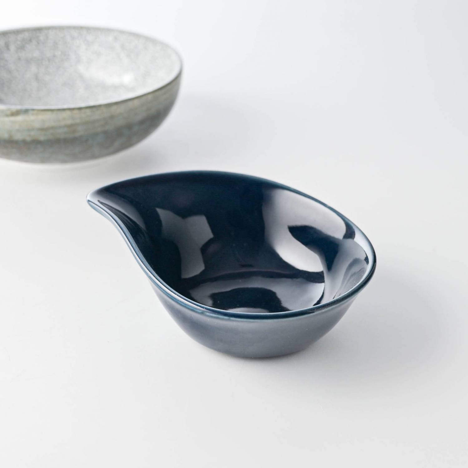 【特価品】14cmドロップ型とんすい ネイビー[B品][美濃焼] 有限会社 やまに | 卸売・ 問屋・仕入れの専門サイト【NETSEA】