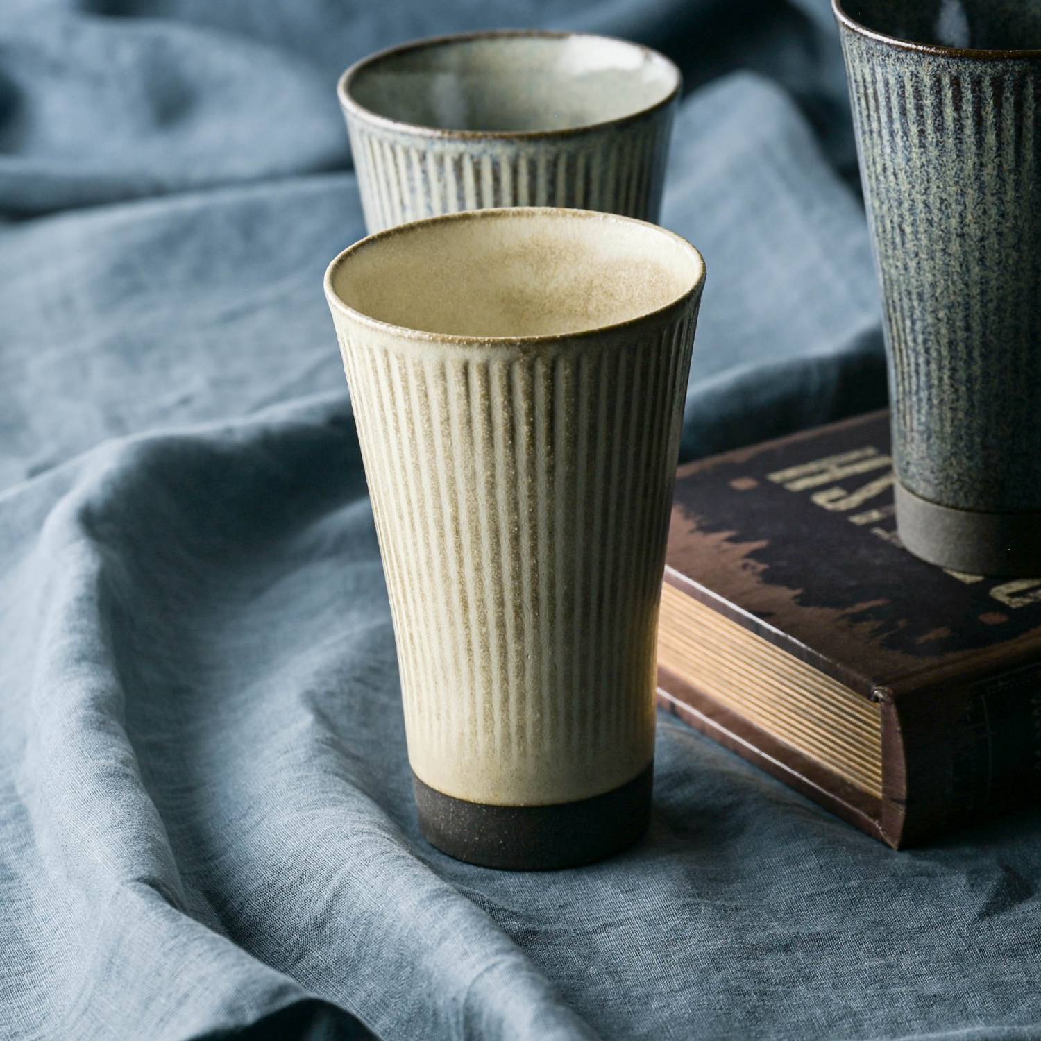 カービングカップ 砂丘の夜明け 400 cc[美濃焼] | 卸売・ 問屋・仕入れの専門サイト【NETSEA】