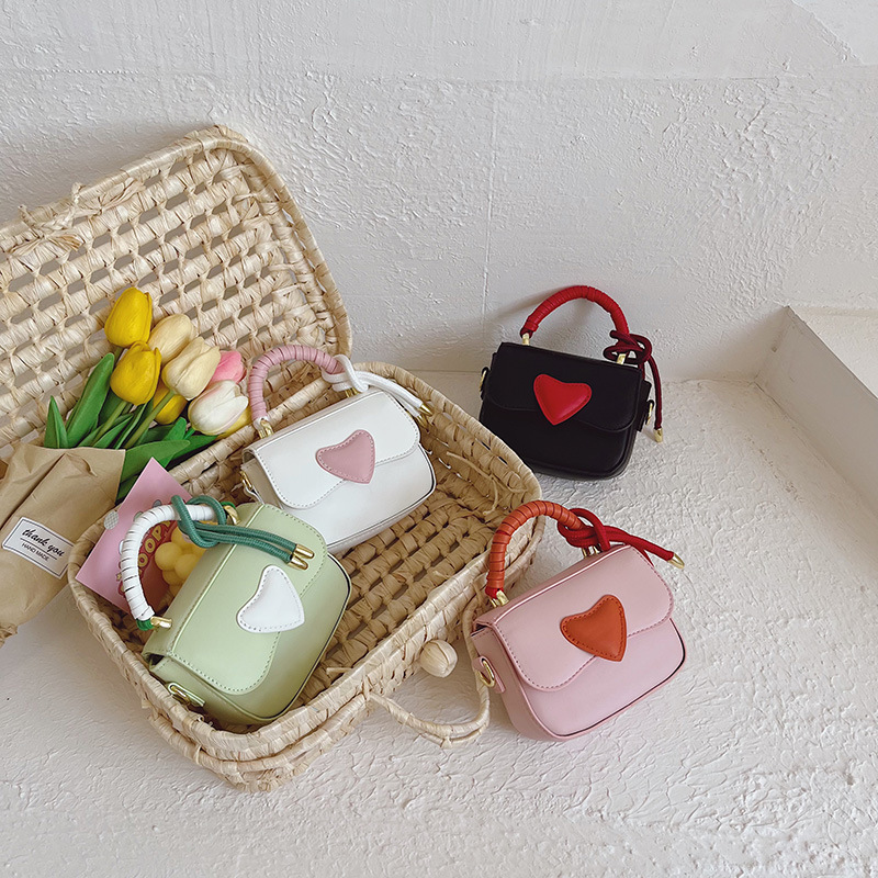 2024★手提げ鞄★ハンドバッグ★ 4色 BBM 株式会社 問屋・仕入れ・卸・卸売の専門【仕入れならNETSEA】