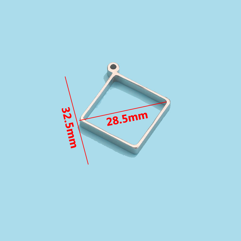 ステンレス幾何模様透かしペンダント枠 正方形 約1.8g | 卸売・ 問屋・仕入れの専門サイト【NETSEA】