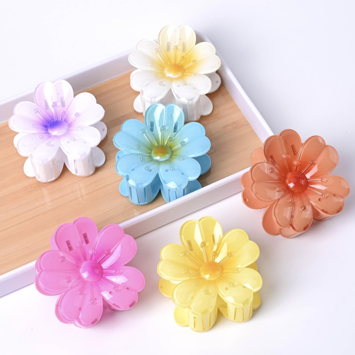 花形 バンスクリップ ヘアピン プルメリアのヘアクリップ 髪留め ハワイ 沖縄ビーチ 髪飾り 7.5cm | 卸売・ 問屋・仕入れの専門サイト【NETSEA】