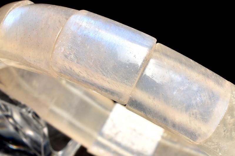 【1点物】スリランカ産 ピンクブルームーンストーン 13-14x12.5mm バングル _MC1034 | 卸売・ 問屋・仕入れの専門サイト【NETSEA】